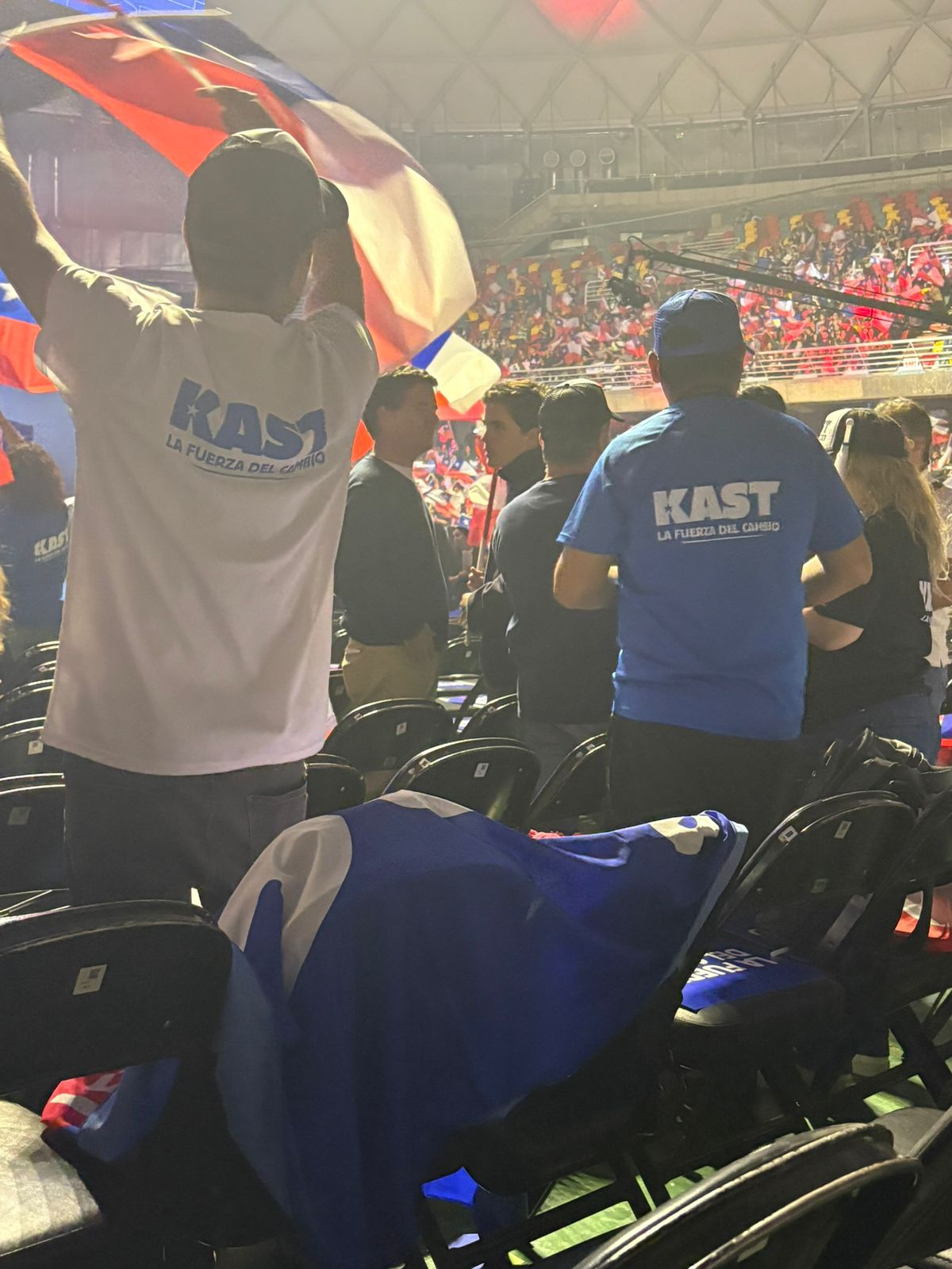 Puroperiodismo | Calor, gritos y una estética copiada a Trump: la ...